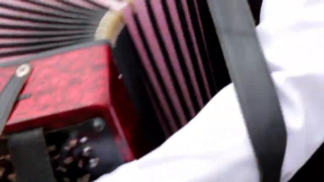 Министр Культуры РТ танцует с участниками Фестиваля   Тугерек Уен