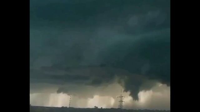 Гигантское НЛО