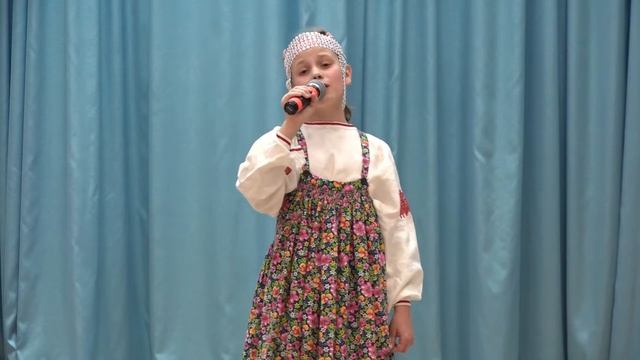 "В горнице" - исполняет Валерия Романенко