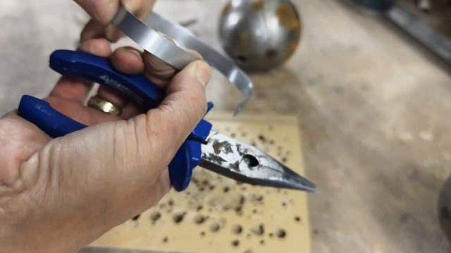 Бубенцы из металлических шаров / BELLS