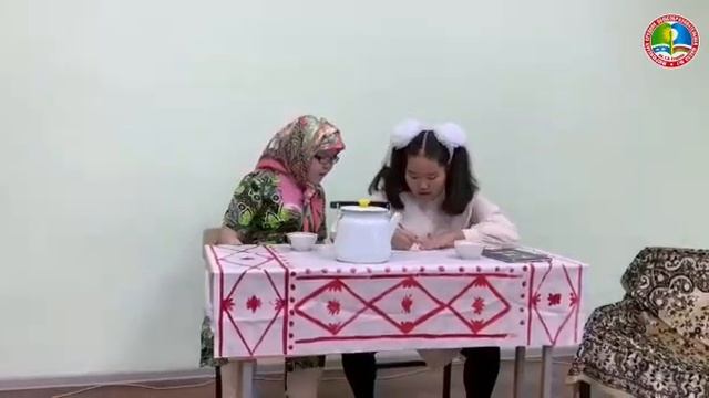 «Күһүҥҥү киһи күлбүтүнэн»аһаҕас көр-күлүү күрэҕин 3 № — дээх кыттааччыта.