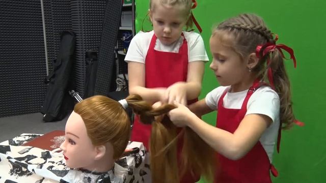 Школа "Дмитровский" - Мастерята 2022. Компетенция "Парикмахерское искусство"