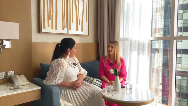 Полный разбор, Юлия Романова и Светлана Дергач
