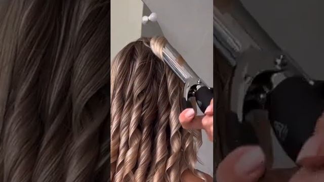 Голливудская волна от Елены Демченко с плойкой A725 Titan BE-UNI от IPARIKMAHER.RU