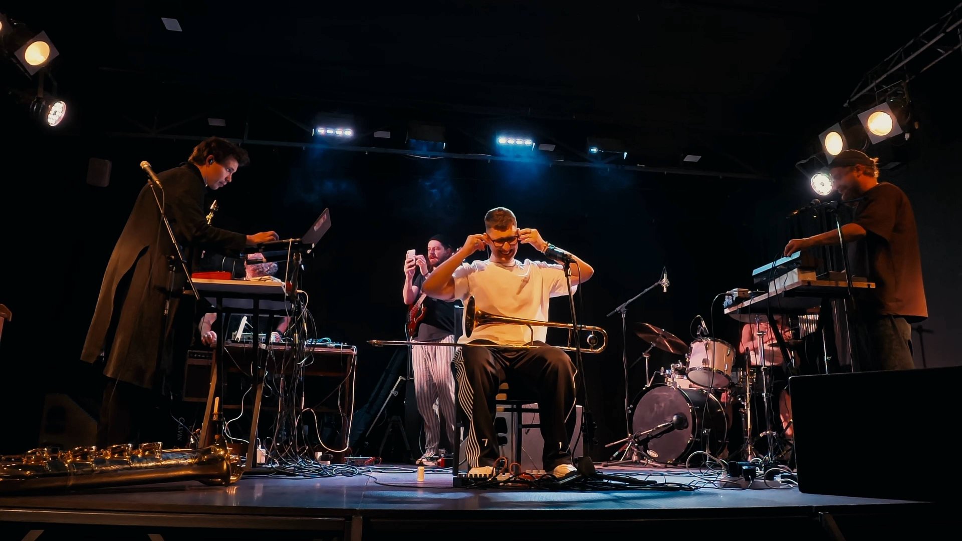 UNDER_RACK feat. Елизавета Волкова & ACYTOTA (2024) Большой концерт (Live @ КЦ Дом)