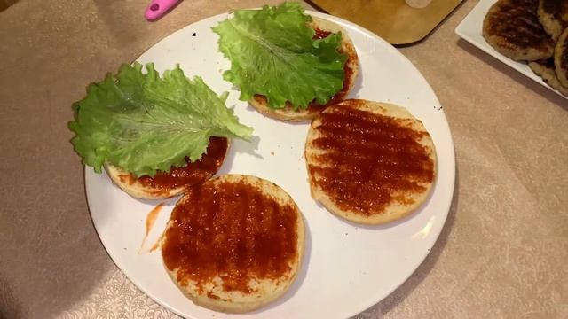 Готовим Дома - Домашний гамбургер с сыром