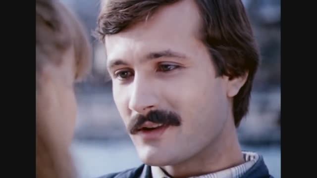 И мы такие молодые. Николай Жуков - муз. и исп., Валентина Басова - стихи, монтаж - Любовь Чернышова