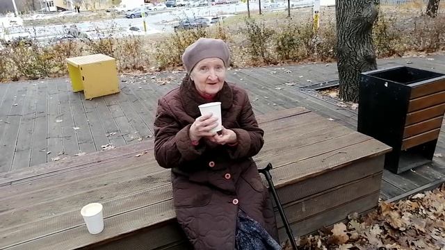 Осень Гуляю с мамой в парке