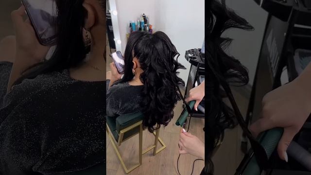 Текстурный объемный хвост из локонов на утюжок #hairstyle #hairtok #hairtutorial #hair #beauty