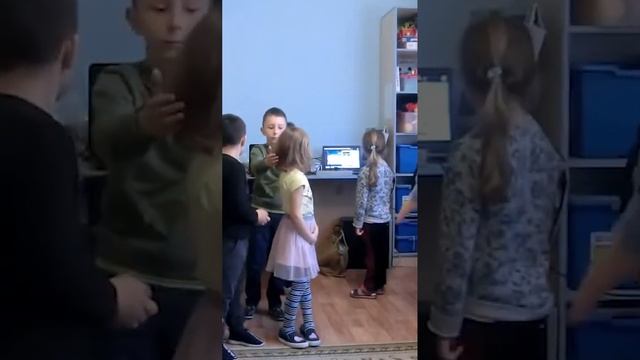 Подвижные игры. "Карлики и великаны".