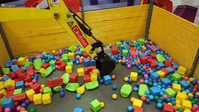 Аттракцион Детский Экскаватор

#Челябинск #аттракцион #лего #пролего #выставкапролего