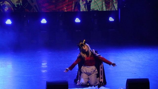 Клинок рассекающий демонов(Клино́к рассека́ющий де́монов). Sasvrym (Са́сврум). Доума (Доу́ма)