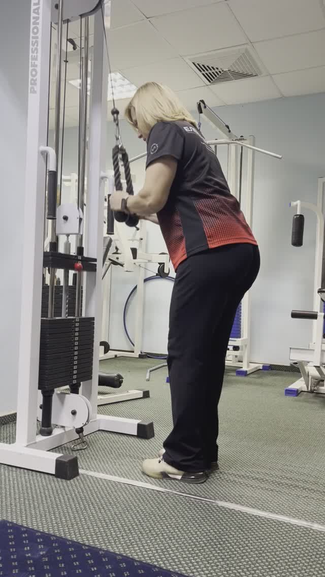 Трицепсовая экстензия с канатной рукоятью