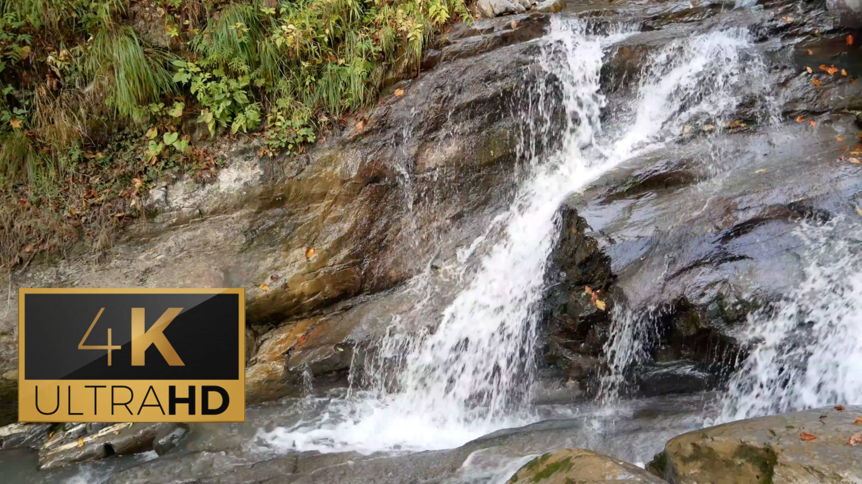Водопад у горной реки / Mountain River Waterfall. 1 час. 4K.