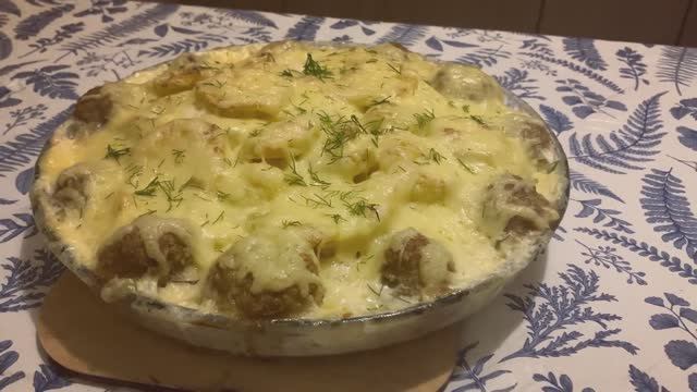 Готовим Дома - Сливочная картошка с тефтелями под сыром