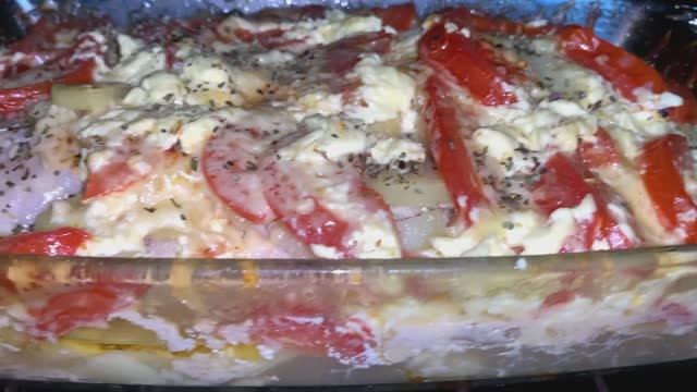 Мясо по-французски в духовке - самый вкусный рецепт! #shorts