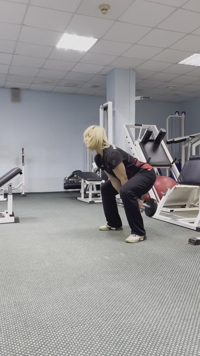 Русские махи с гантелей / "свинги"