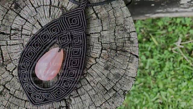 Macrame by Afeng： 2021-04｜Macrame Tutorial｜Macrame pendant｜Drop-shaped pendant｜编绳｜DIY