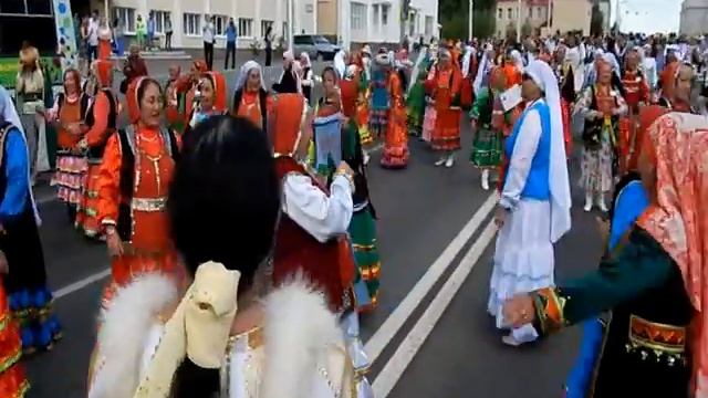 Башҡорт милли кейемдәр парады