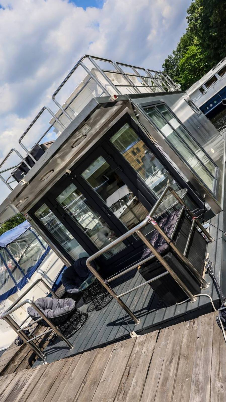 Хаусбот DACHA a La Rus | Дом на Воде | Плав Дача | Плавучие апартаменты | Houseboat | Жизнь на воде