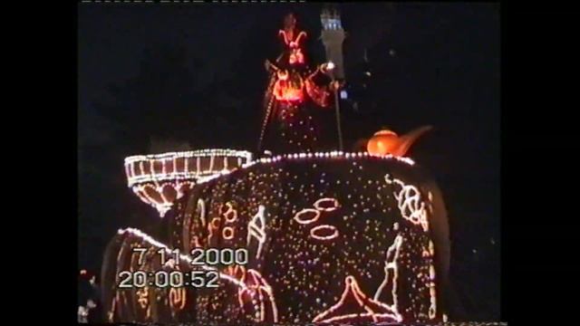 Токийский диснейленд-вечерний парад.