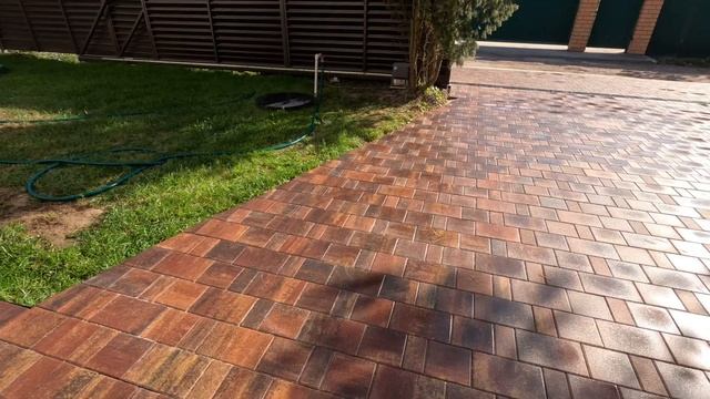 Укладка тротуарной плитки Браер Старый город от компании Профштейн Оцените результат⤵️