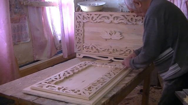 Крышка  для сундука с узором