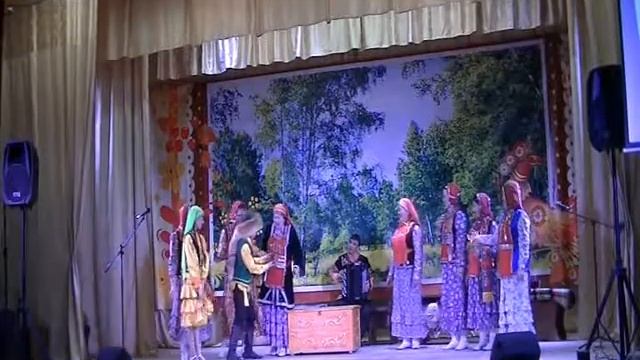 Үткәл фольклор ансамбле,после знакомства со сценой