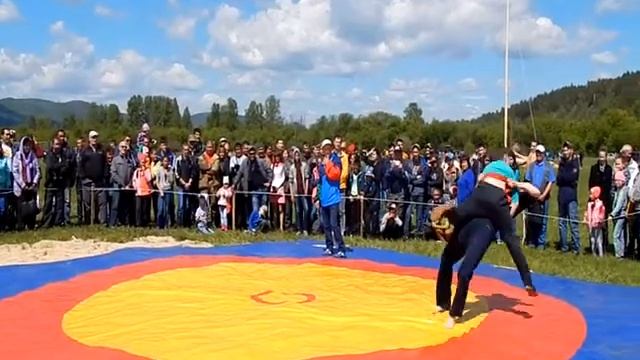 броски борцов на сабантуе