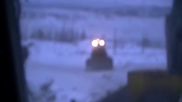 таскает, не переобулся