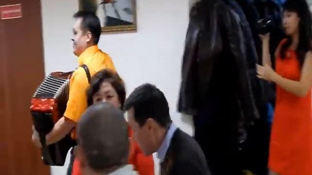 Музыкальная пауза для дружного коллектива