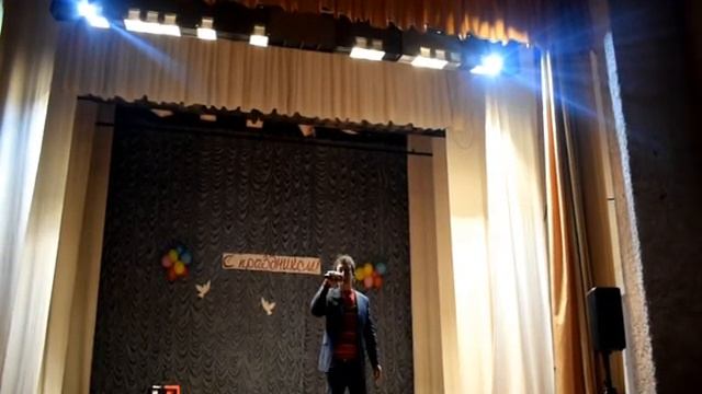 Земфира менән Мәүлит Кәримовтарҙы юбилейҙәре менән Илсур Тайсин һәм дуҫтары ҡотлай.