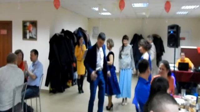 Выходы гостей перед поздравлением