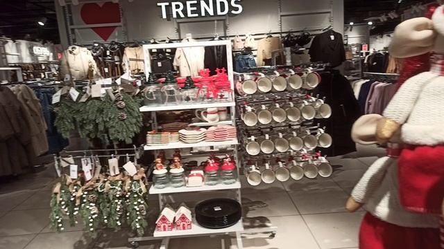 Предновогодняя атмосфера в Синсей.mp4