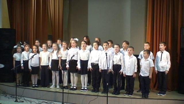 Конкурсная программа младшего школьного хора "Лира"