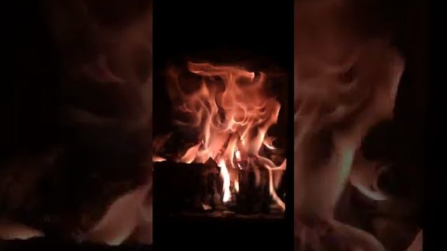 Огонь в дровяной печи