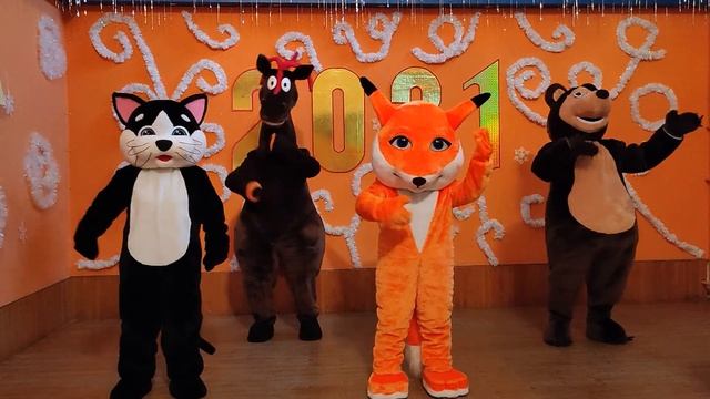 Флешмоб "Каждый пусть сегодня спляшет и споёт"