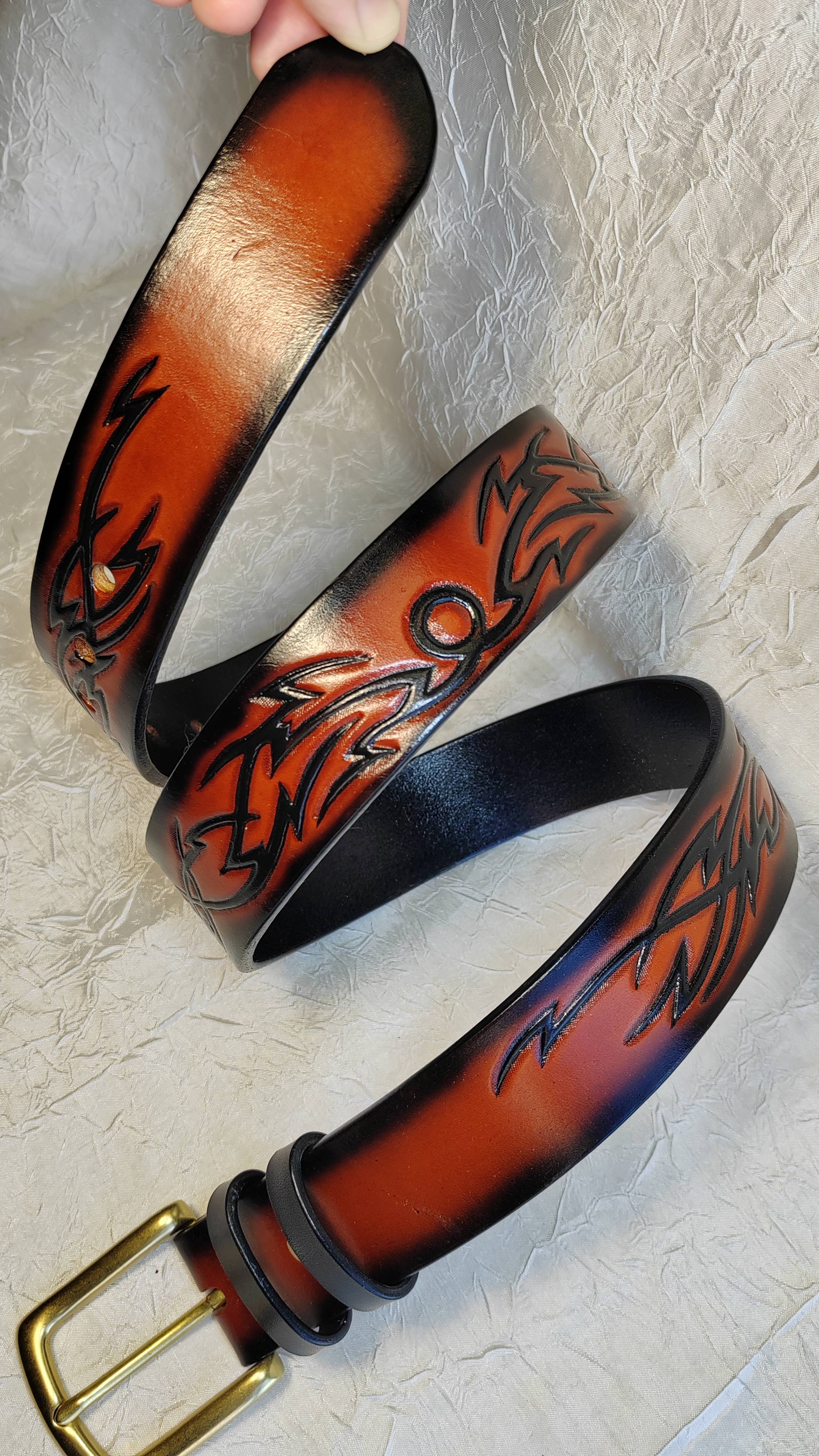 Ремень мужской. Изделия из кожи. СКСтиль. С орнаментом по эскизу заказчика. Видео обзор ремня.