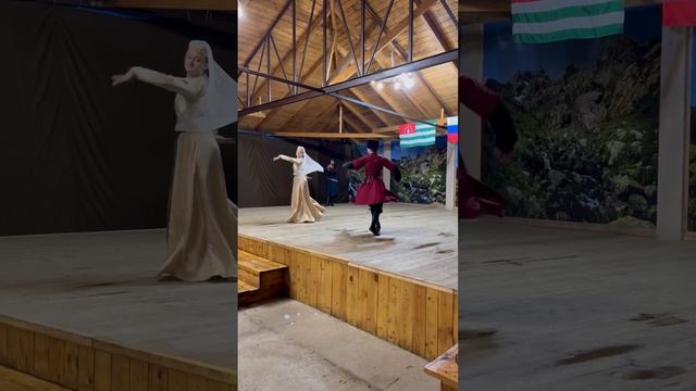 Абхазия. Видеообзор экскурсии «Абхазское застолье»