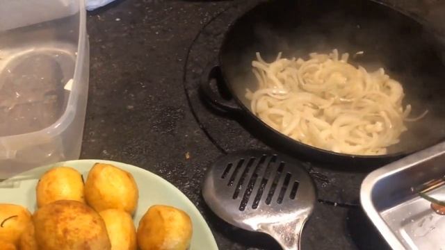 Свиная шея запеченная целиком в казане.