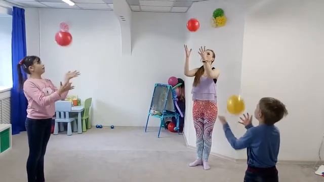 Занятие по жонглированию