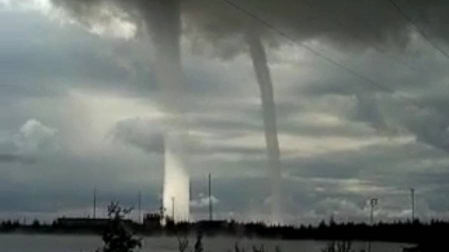 Смерч в городе Сургуте