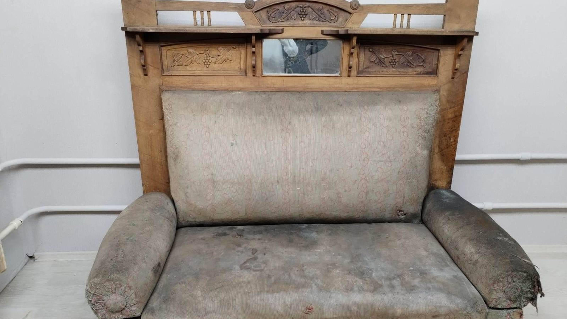 Восстановление и модификация пружинного дивана ХХ в. Производство фабрики г. Ростов-на-Дону. Часть 1