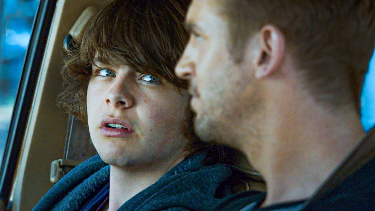 Школьник узнал, что его новый друг – пcиxoпaт и жертва медицинского эксперимента (360p)