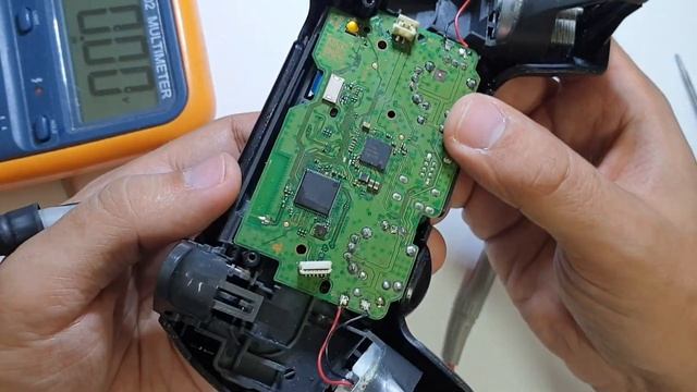 ps4 JDM-055. не заряжается, обход контроллера без его замены