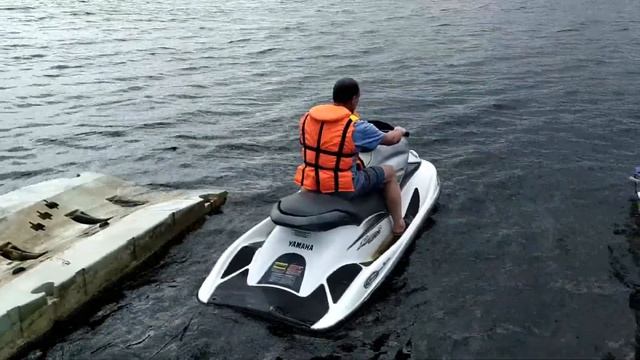 Yamaha GP1200 с понтоном