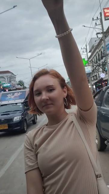 Сонгдео на набережной в Паттайе