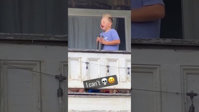 Cosma Belova - "Pilipipini"