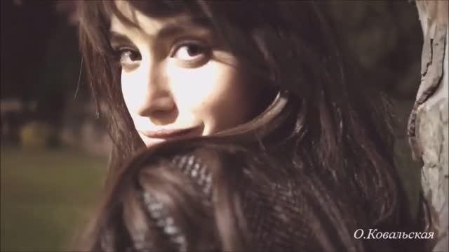 Твои шаги / К.Бюрсин & Х.Догандемир / #КеремБюрсин#ХандеДогандемир