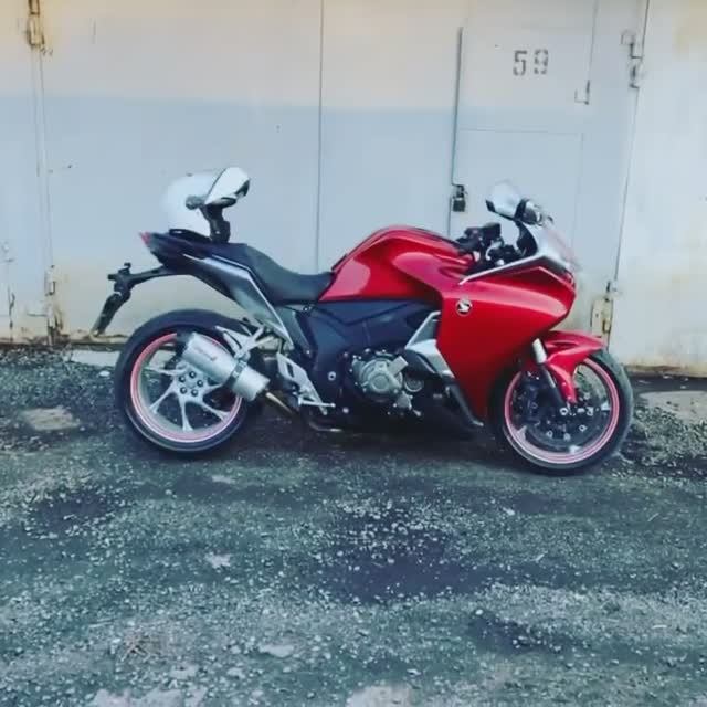 Honda VFR 1200. Мечты сбываются. Байк Honda VFR.
